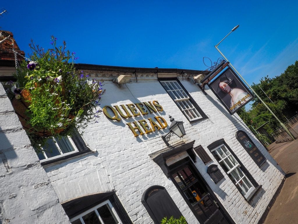 The Queen's Head Pub | Hobbs Parker